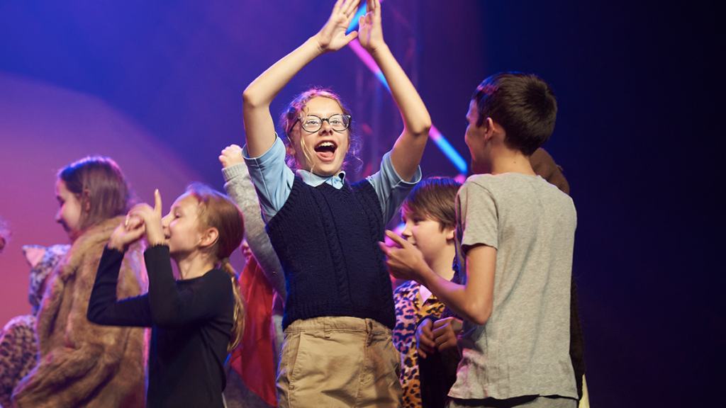 Home Page - The Young Actors Company